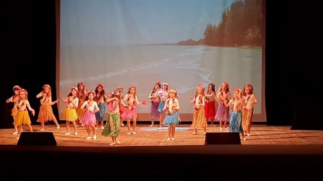 Гавайский танец 2023 год