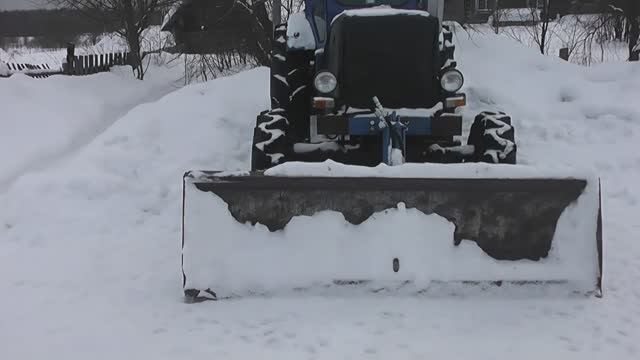 Трактор Т-40. Установка редукторного стартера. Запуск.