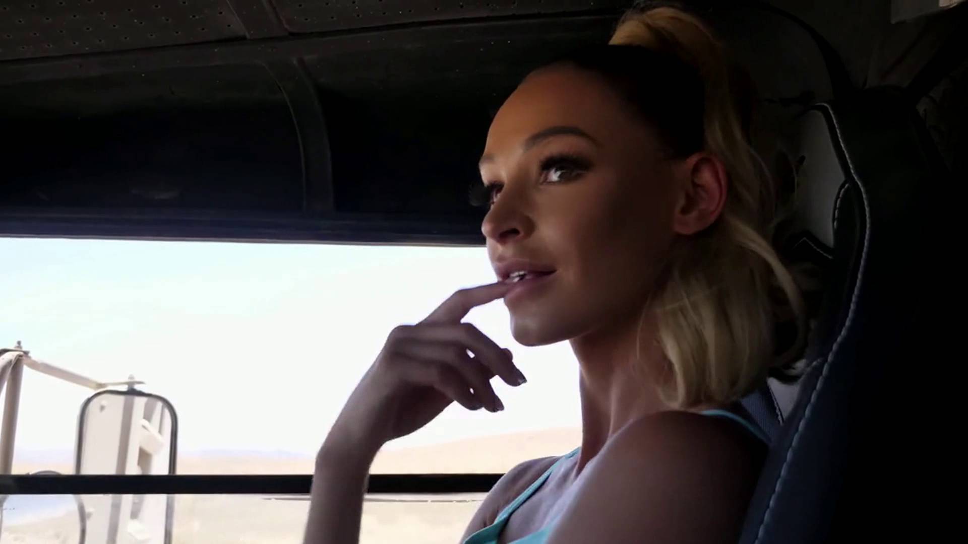 У красотки Эммы - "Крутые выходные"