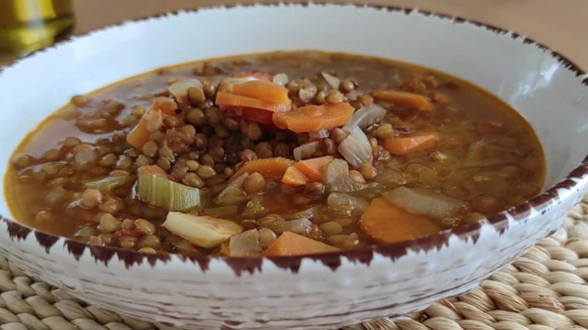 ‼️Факес: греческий суп с чечевицей — вкус, который покорит ваше сердце!🌞