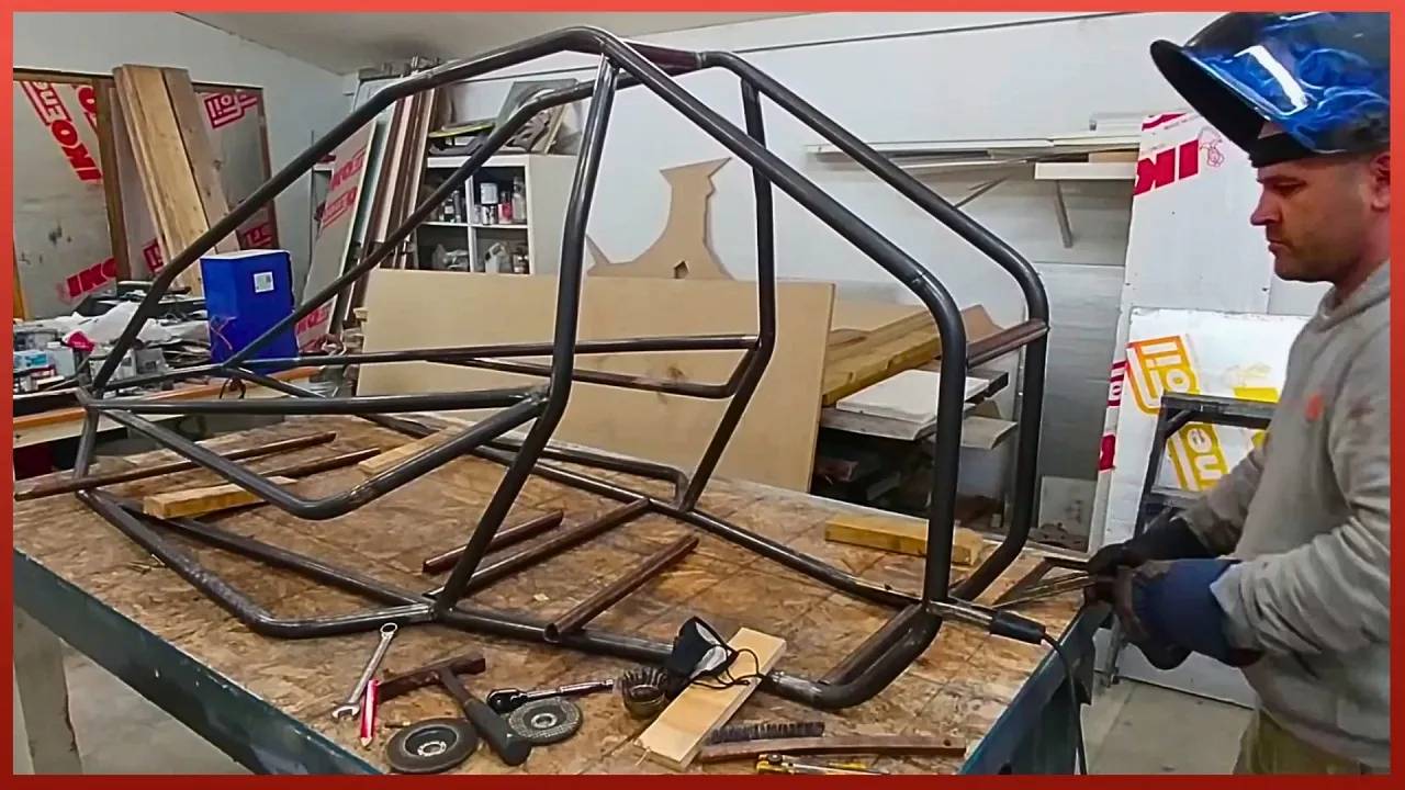 Мужчина построил удивительный вездеход с нуля