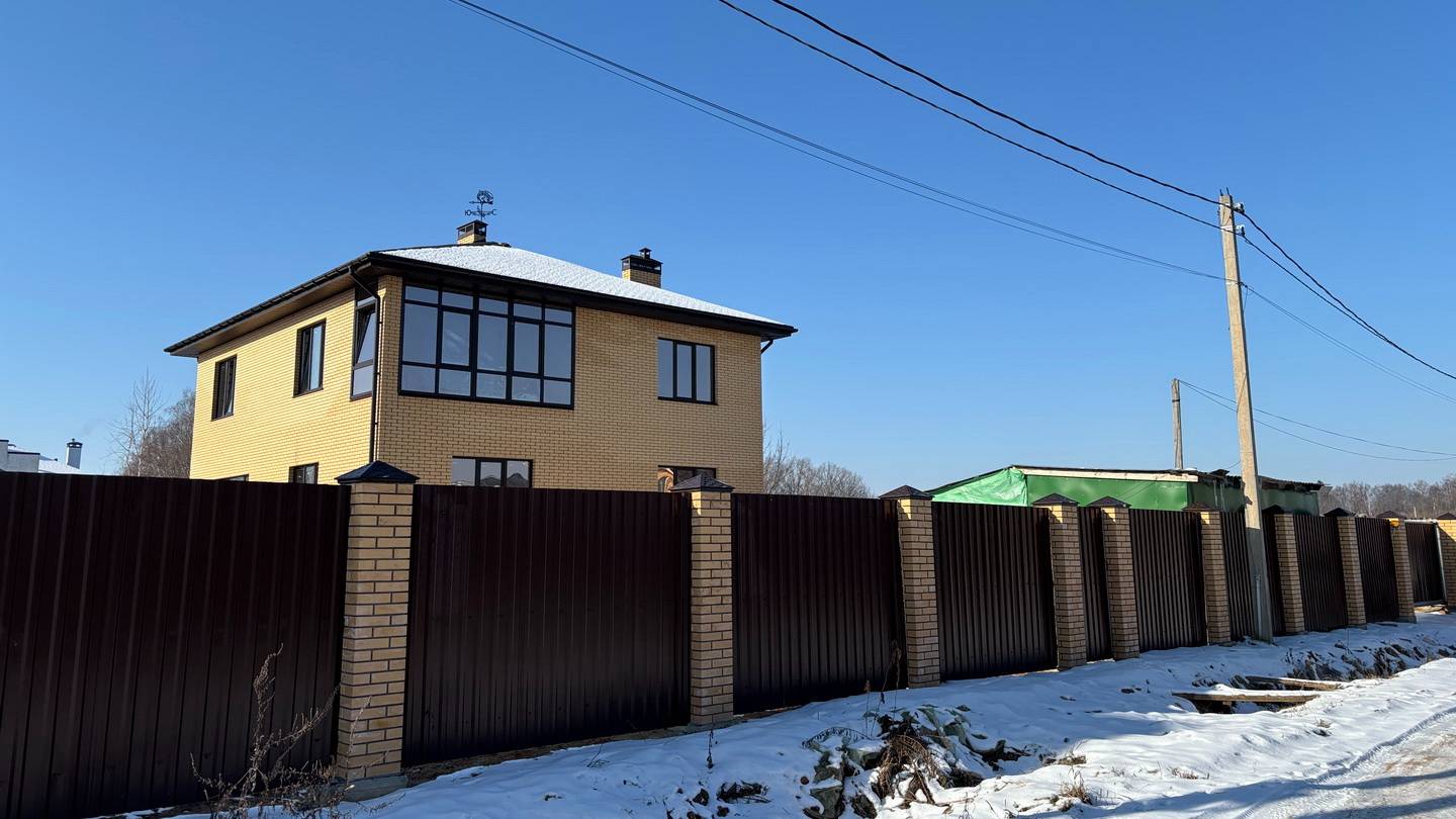 Новый дом 348 кв.м. на земельном участке 15 соток в Колюпаново.