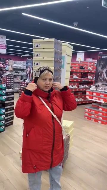 МАМА ТОЖЕ РЕШИЛА ПРИКУПИТЬ СЕБЕ....