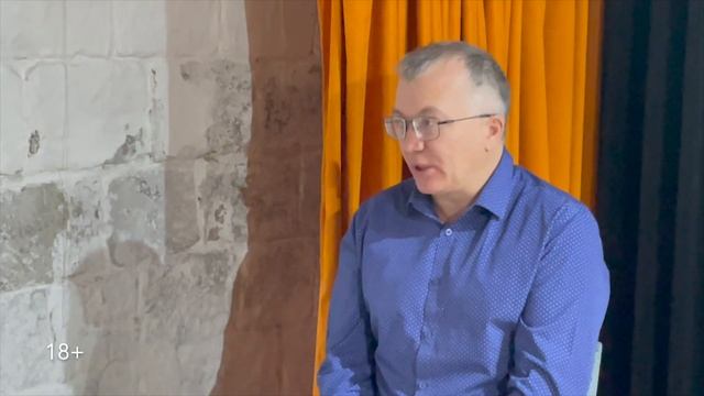 Есть ли жизнь в статусе иноагента? Алексей Петров честно о себе, политике и Иркутске.