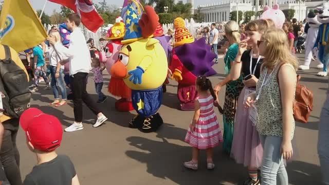 Огнеборцы. Интересное шествие в честь Дня Защиты детей.