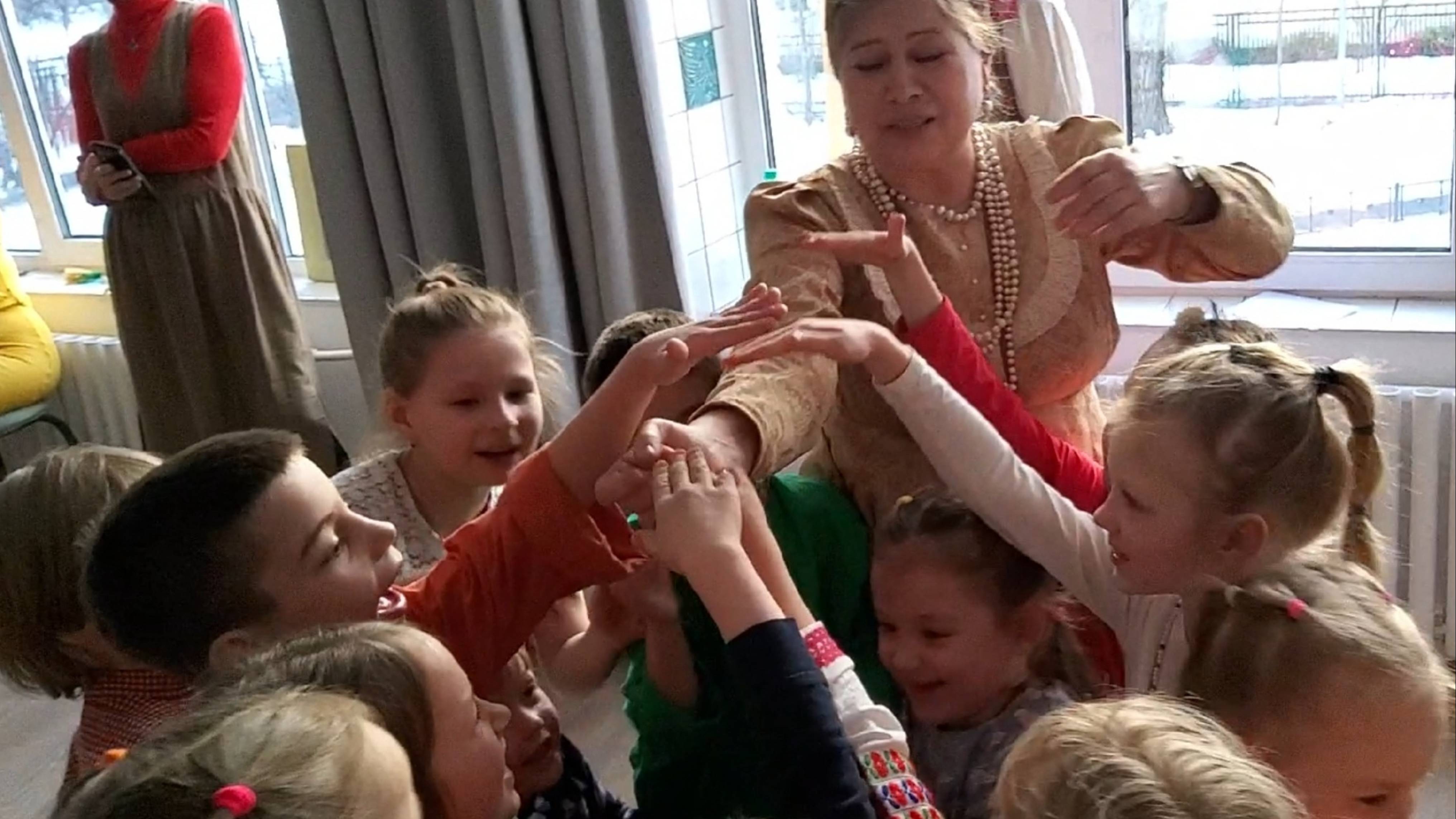 2025.02.26. Игра Шел повар под мостом.