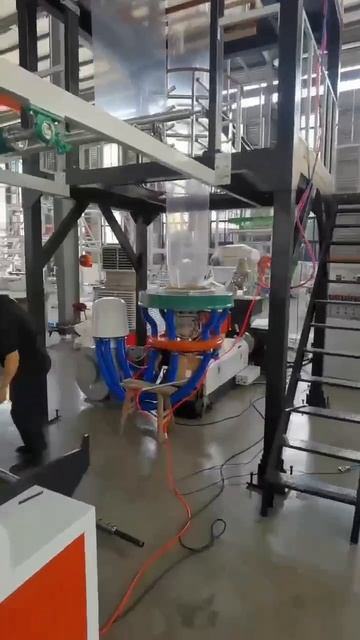 Тестовый запуск экструдера с автоматическим двухпостовым намотчиком (обзорное видео №1)