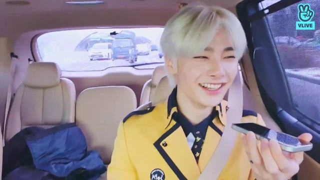 Stray Kids Vlive
Трансляция I.N. (Feb 05 2021)
Личная жизнь младшей 40 🦊