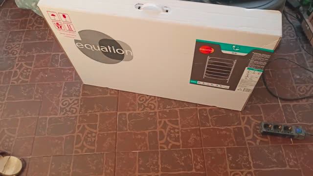 Полотенцесушитель Электрический Equation 60 Вт Распаковка