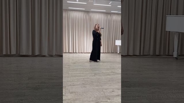 Евгения Кедрова (Е.К.) мы эxо