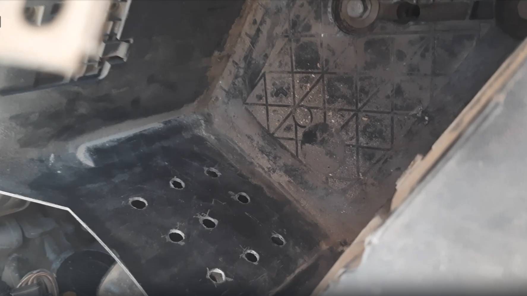 Замерзает аккумулятор Меган 3