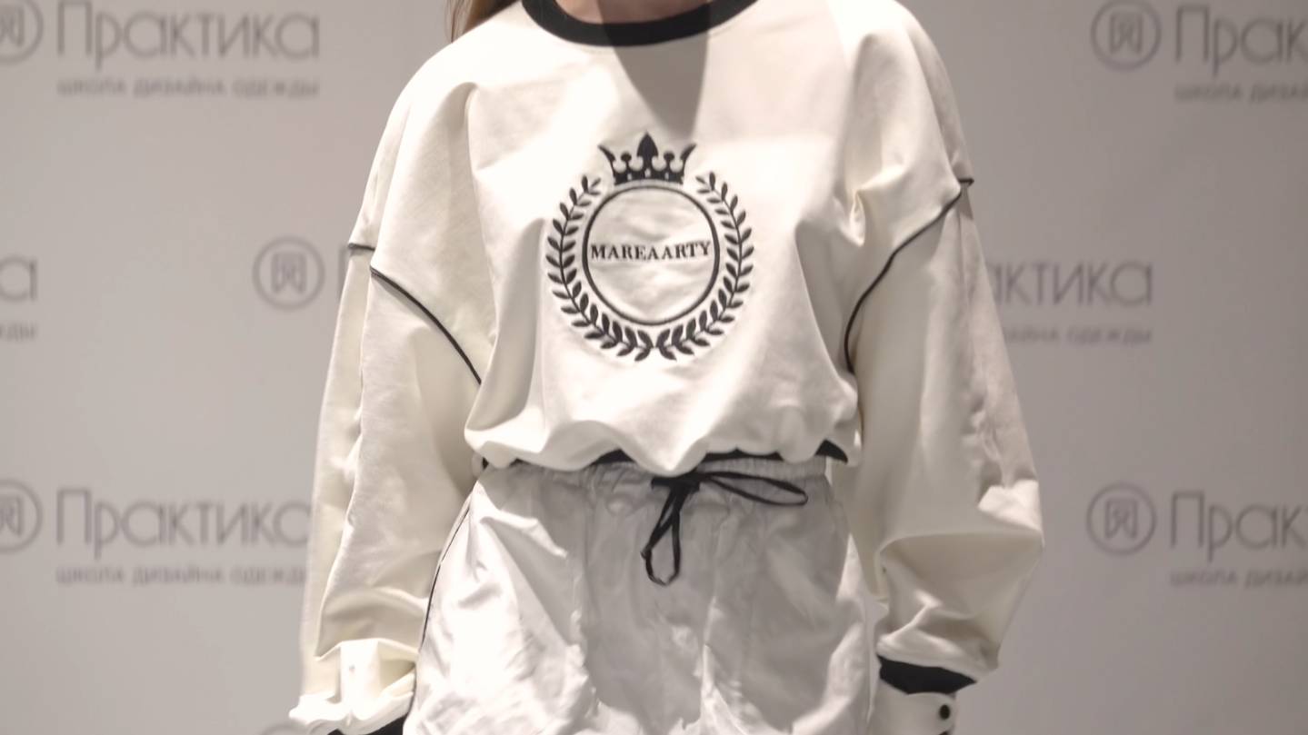 Коллекция "MAREAARTY: Одежда, которая идет в ногу с твоей жизнью. Дизайнер Минина Мария