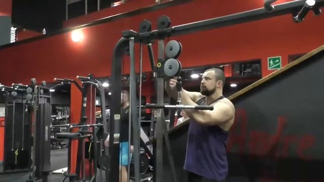 Тренажеры DHZ Fitness в фитнес-клубе Power Club Arena