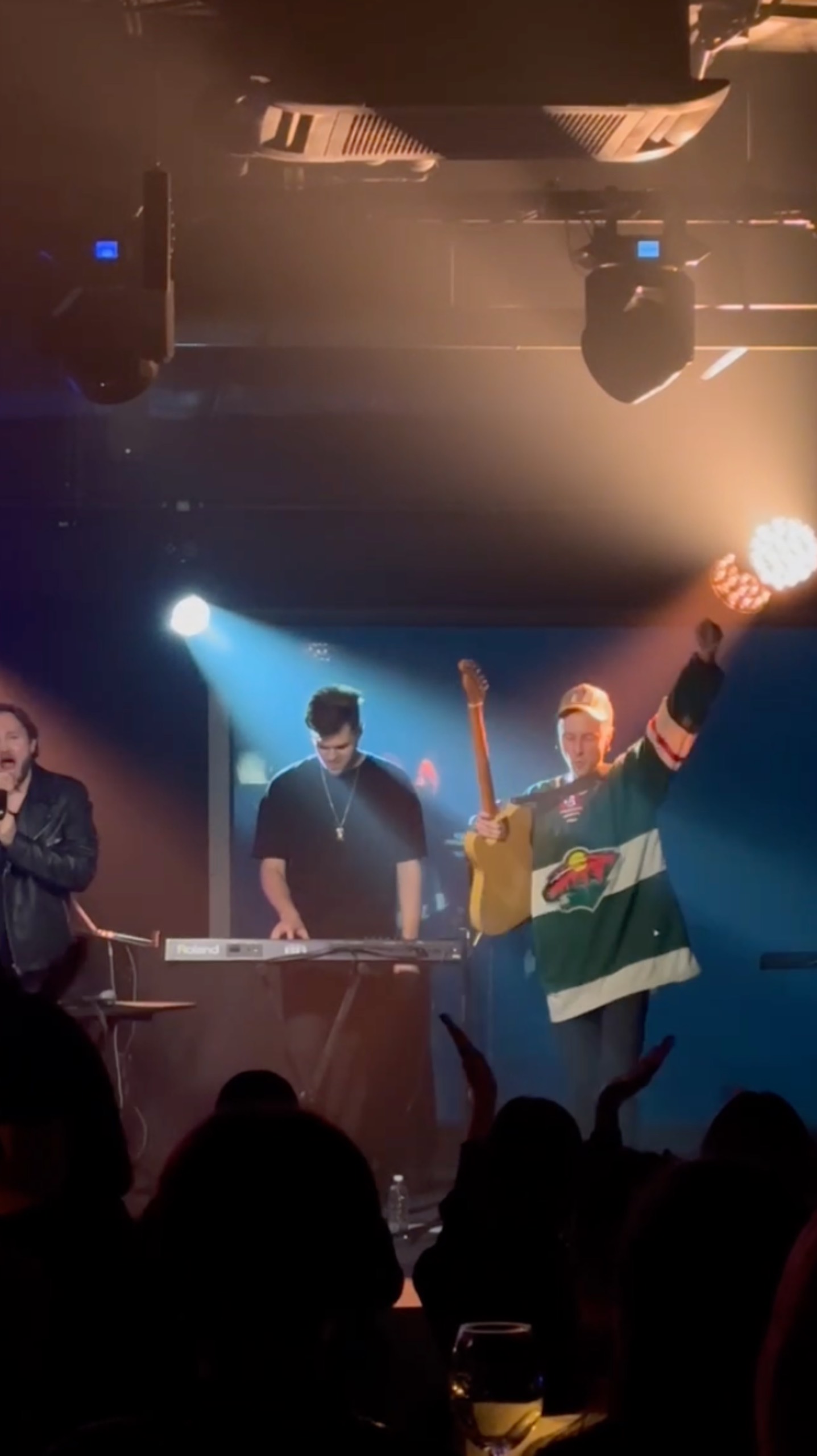 Вахтанг, Андрей Гризли и музыканты