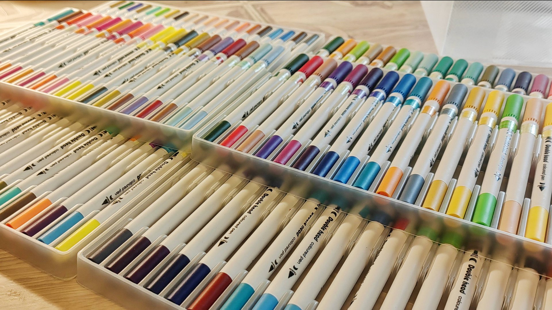 Раскрашиваю акварельными маркерами раскраску распечатанную на принтере (лазерный)