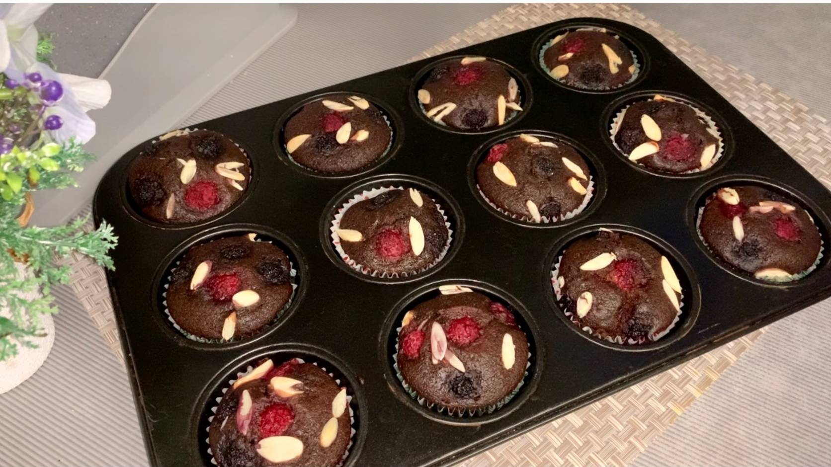 Постные ШОКОЛАДНЫЕ МАФФИНЫ с Ягодами без ЯИЦ