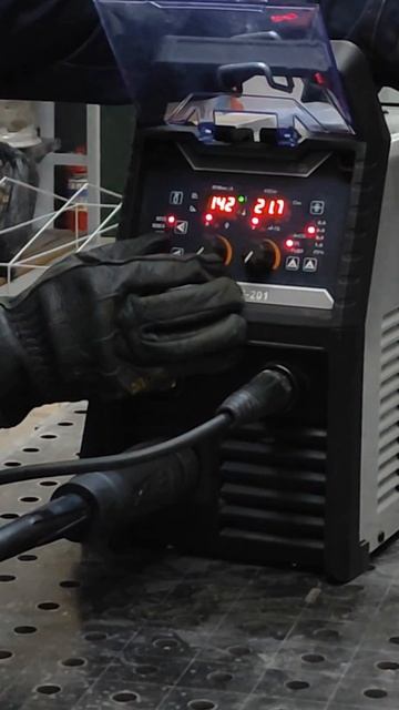 Тест сварочного аппарата GOODEL PRO MIG-201