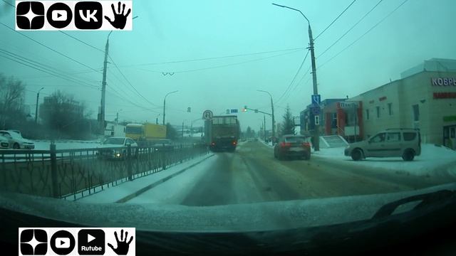 #80 Пропустить справа. Пробка, светофор, зебра, через одного