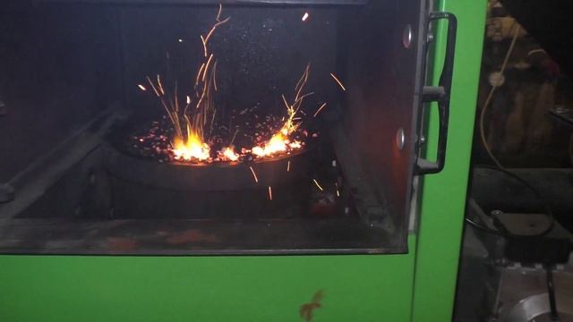 Запуск твердотопливного котла отопления