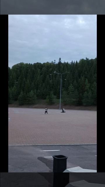 Пешком по Уфе. Вечерняя набережная. Слушаем музыку.mp4