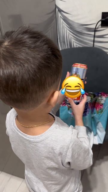 Папины любимые консервы 😂😁