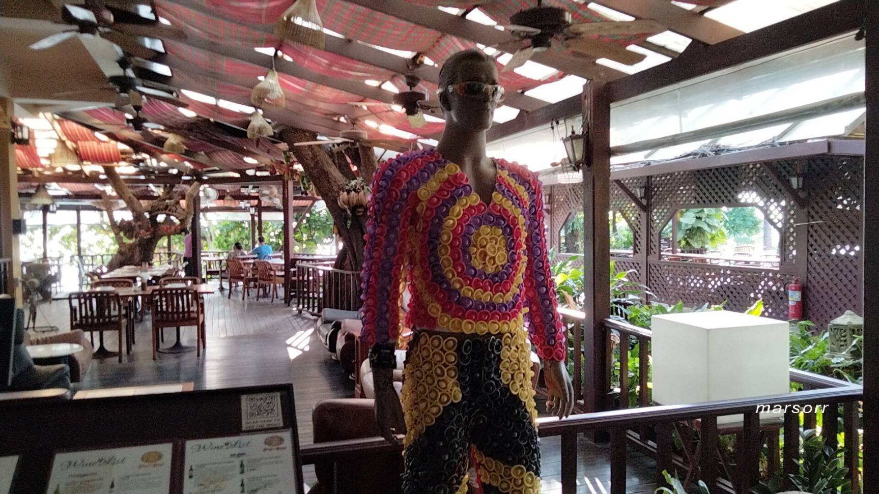 просто кафешка cabbages&condoms ч.2 двор, уютный уголок