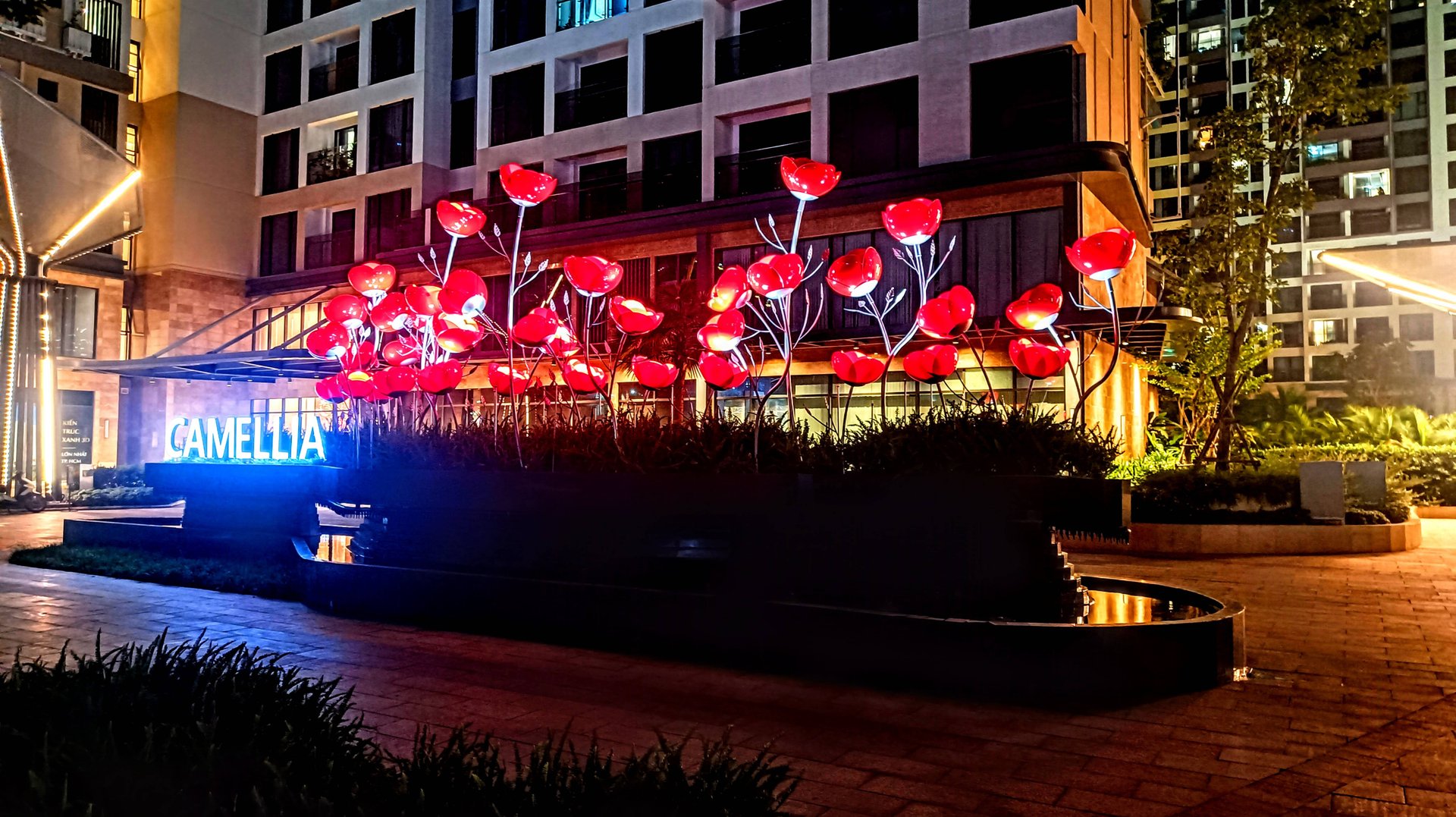 Как живут простые вьетнамцы от общаги до Дворцов.