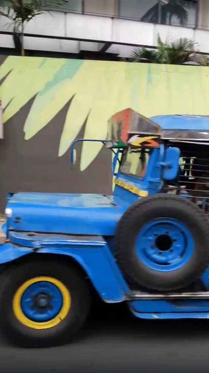 Маршрутка джип в Маниле (Филиппины)