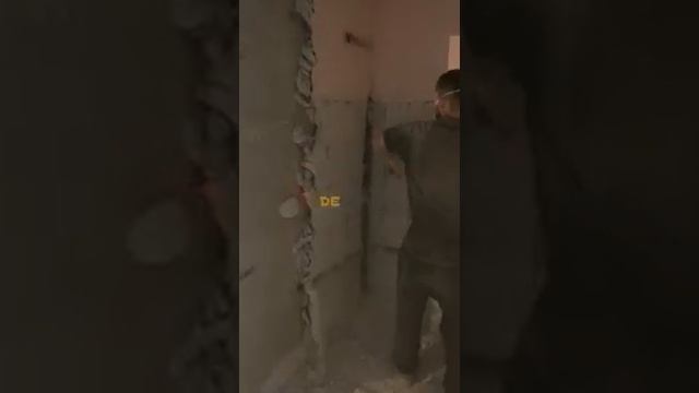 Демонтаж сантехкабины гипсовой. Процесс работы.