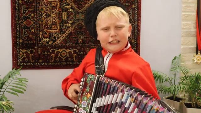 "Проезжала конница" под гармонь Шуваров Иван