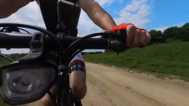 Тест стабилизации Insta360 на велосипеде крепление на руле цельной вилки заезд по кочкам