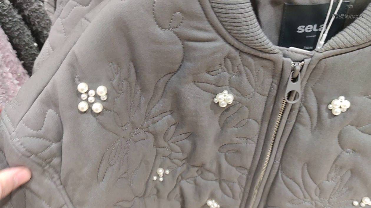 Новая линейка демисезонных образов в Sela женская мода на весну