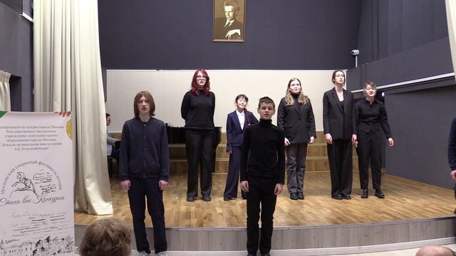 Композиция "Возьмемся за руки, друзья!"