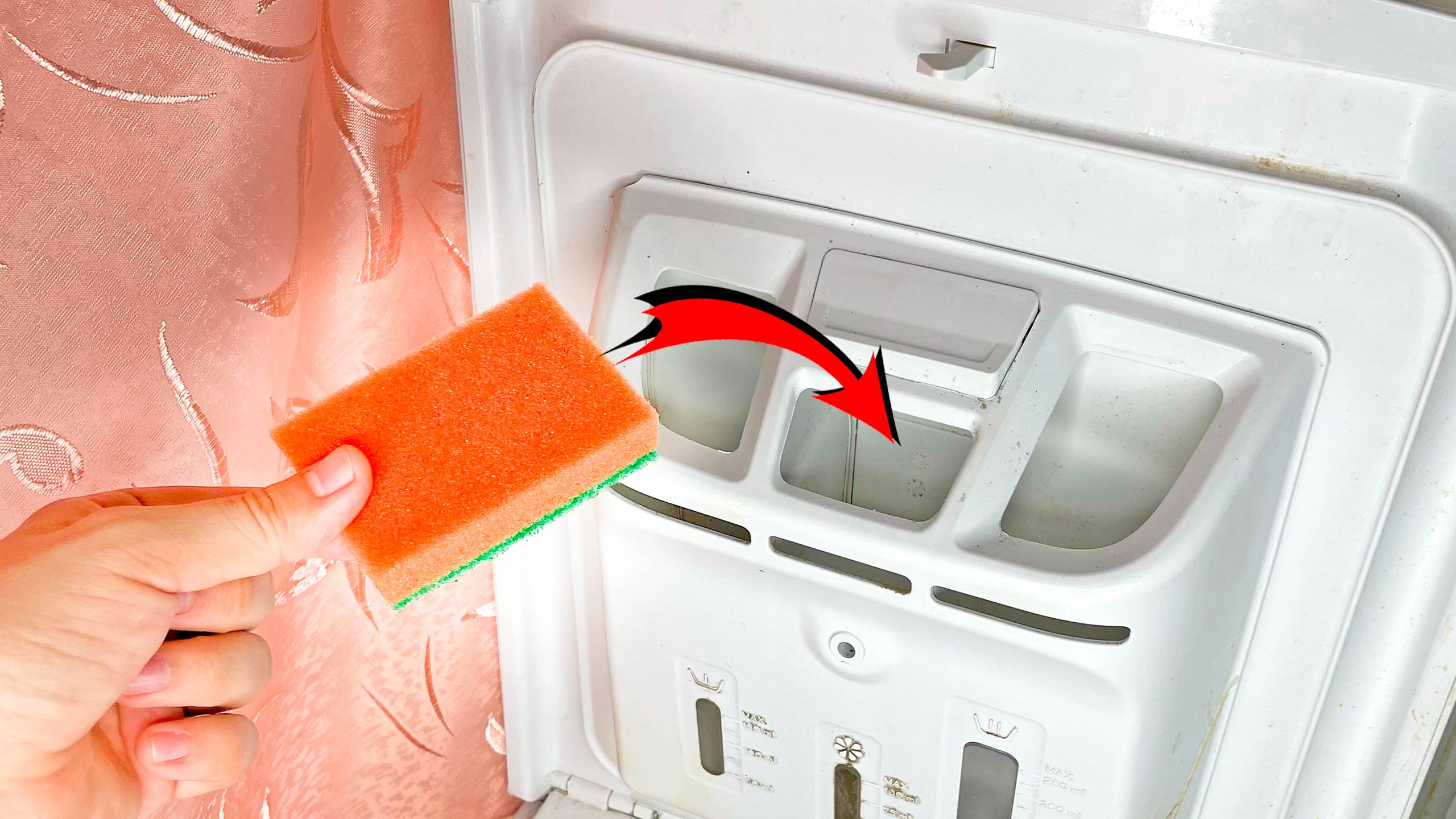 ЗАСУНЬТЕ ГУБКУ для МЫТЬЯ ПОСУДЫ в ОТСЕК для ПОРОШКА в СТИРАЛЬНОЙ МАШИНЕ!!!