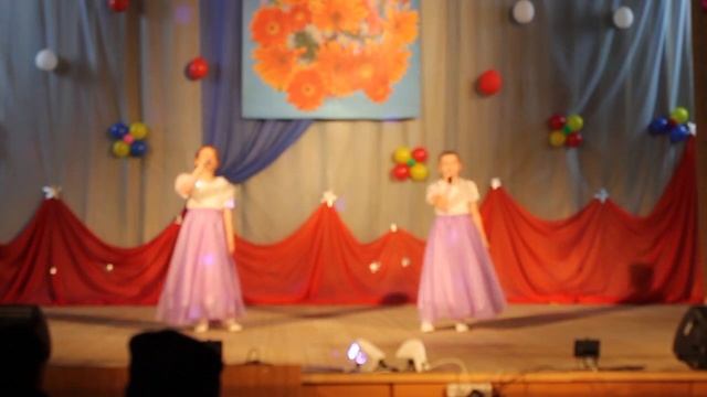 Песня "Мама-мой лучший друг" - Ульяна Гринченко и София Ефремиди