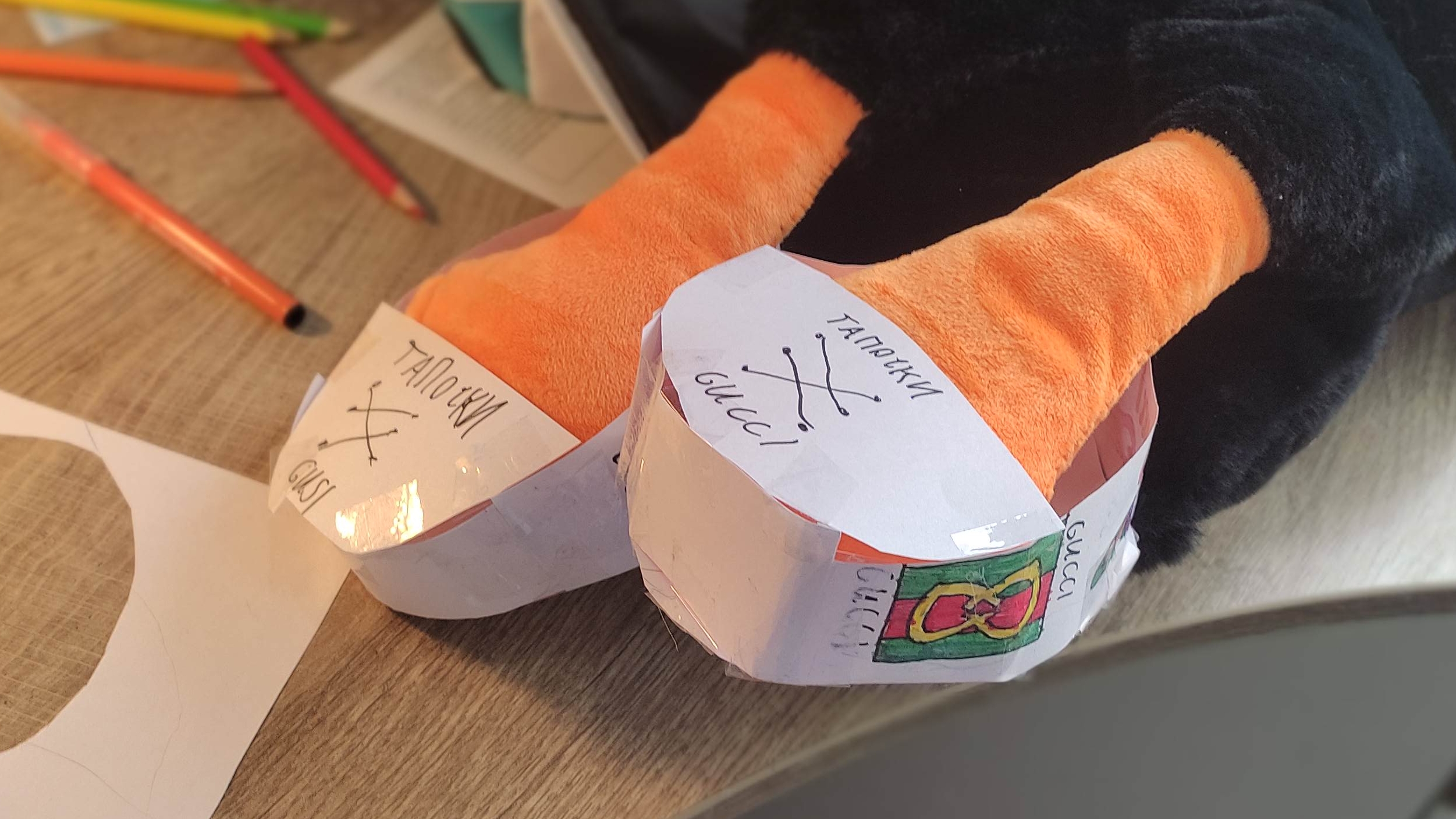 гайд как сделать тапочки гучи для гуся в риал лайф!