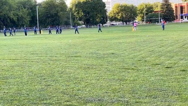 RPL 2022 T20 ICC vs LMCC/Guys in pink light up