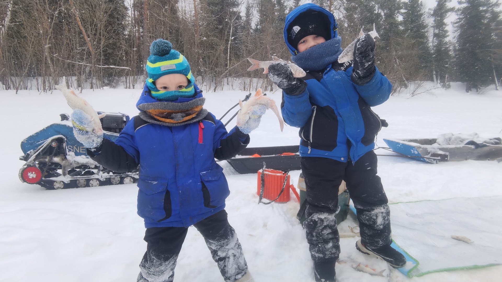 Зимняя рыбалка со льда