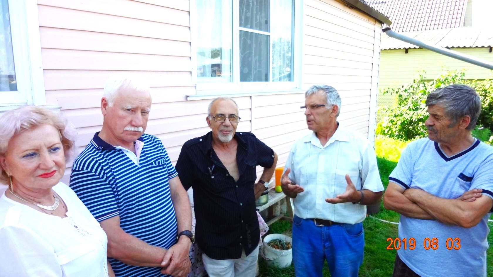 С друзьями брата (часть 1)