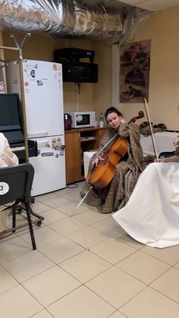 Евгения Баринова рассказывает о своей роли в премьерном спектакле "Отцы и дети"