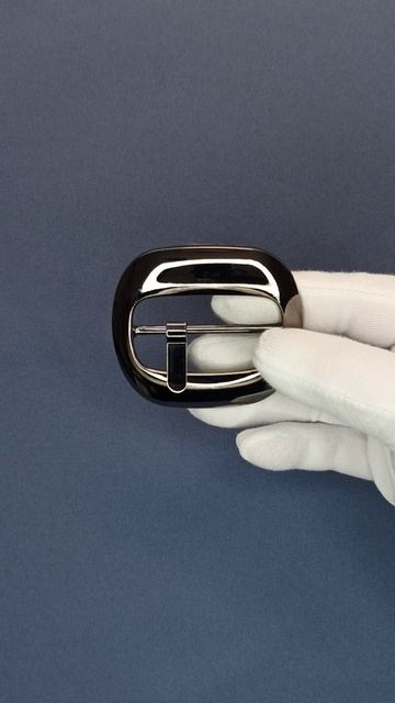 Пряжка темный никель 6х6 см.Артикул 00983