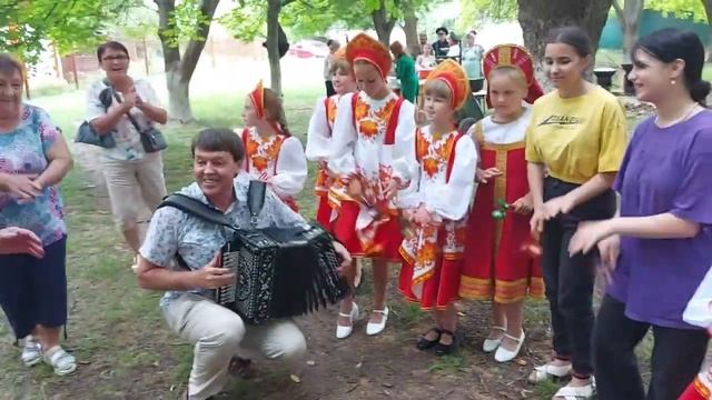 Веселые и задорные частушки под игру на ложках | Поддержите молодежь вашими лайками и комментариями