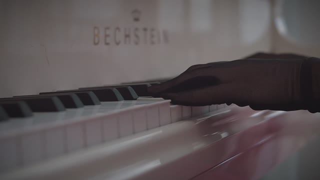 Бренд одежды J.Mandr