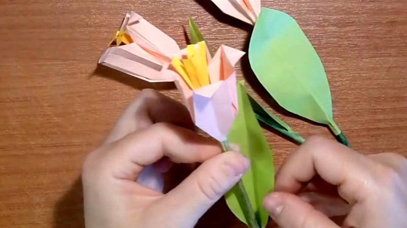 Оригами ЦВЕТОК С 4 ЛЕПЕСТКАМИ