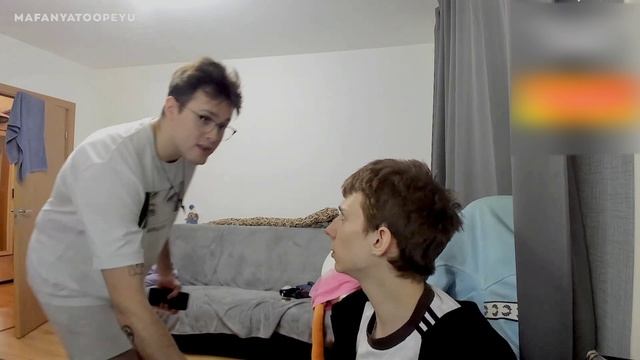 "ИРЛ ПРАНК" МЛАДШИЙ БРАТ МЕШАЕТ СВИДАНИЮ С ДЕВУШКОЙ