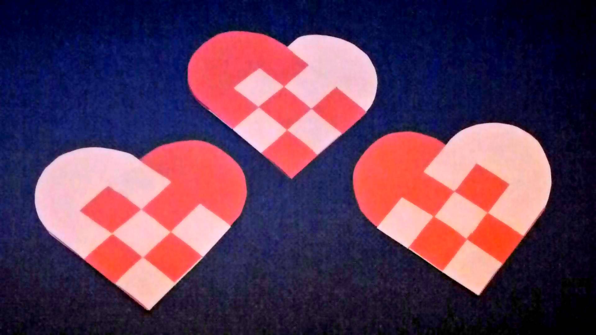 Сердечко-плетёнка из бумаги