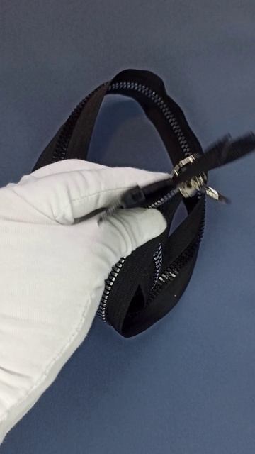 Молния пластик разъемная Т-8 черная/никель с кольцом 75см. Артикул 06046