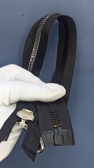 Молния пластик разъемная Т-8 черная/никель с кольцом 90см. Артикул 06047