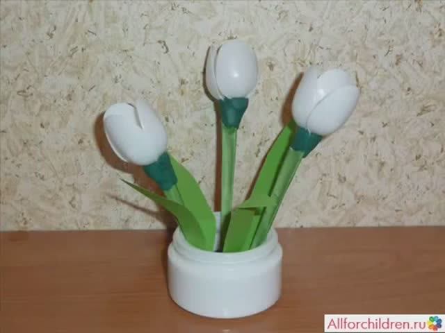 Подснежники из одноразовых ложек