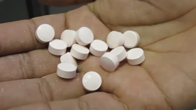 Автоматический таблетировочный пресс модель Kompressor 200